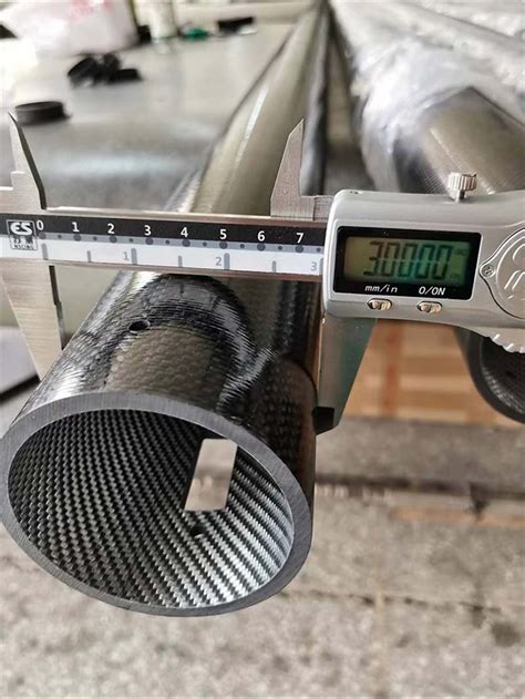 China Customized Large Diameter 3 Inch Carbon Fiber Tube Manufacturers
