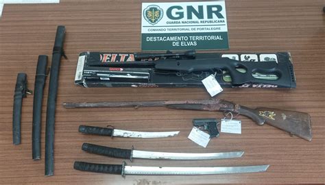 Elvas homem investigado por violência doméstica detido por posse de