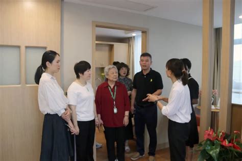 【基层动态】拱墅基层委三支部开展老党员走访慰问活动澎湃号·政务澎湃新闻 The Paper