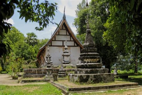 Wat Long Khoun Temple Luang Prabang Laos Things To Do With Photos