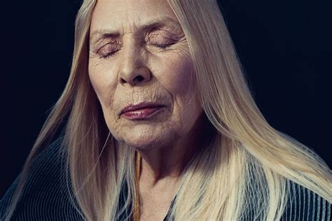 Abogado De Joni Mitchell Confía En Que La Artista Saldrá Pronto Del