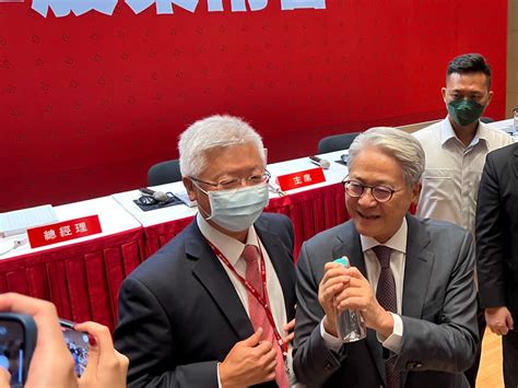 台新金併新光金真的有譜？吳東亮親揭態度：有興趣的案子會看一看「2個最重要條件得符合」 Yahoo奇摩汽車機車
