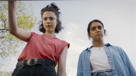 ‘garotas Em Fuga Ganha Trailer Oficial