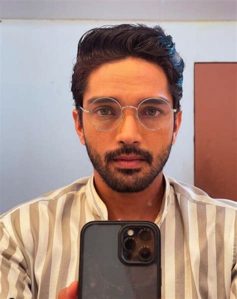 Harsh Rajput As Obsessive Lover Rumi Is Doing Splendid In Teri Meri Dooriyaan Tellyexpress