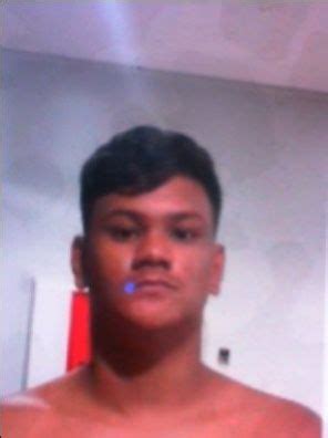 PC AM divulga imagens de dois homens procurados por roubo a ônibus da