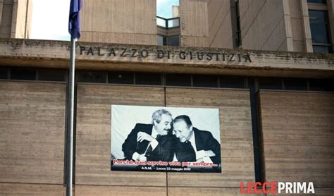 Appostamenti E Minacce Allex Moglie Sei Mesi A Un Agente Della