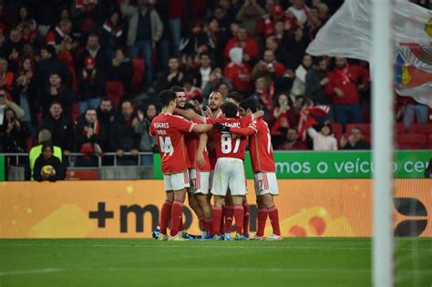 Benfica Goleia E Está Na Final Four Da Taça Da Liga🕺 Descubra Um Mundo