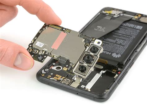 IFixit Tears Down The Huawei P20 Pro To Learn Its Triple Camera Secrets