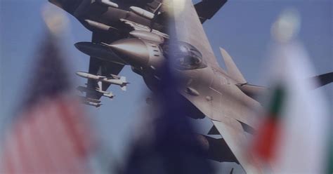 Burgasnovinite Bg На първо четене Парламентът прие промените по договора със САЩ за осемте F 16