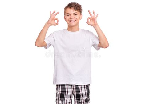 少年男孩的情绪和标志 库存图片 图片 包括有 男朋友 男性 子孙 好吧 乐趣 人员 查出 183460925
