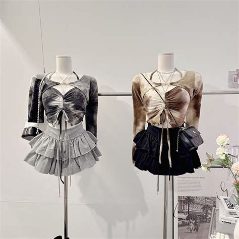 이프유마인 바비코어하이틴 Y2k 겨울 허쉬 탄탄 쭈리 하이웨스트 로우라이즈 밴딩 A라인 플레어 플리츠 주름 셔링 프릴 캉캉 미니 스커트 치마바지 4color