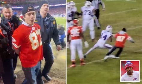 Bills Receiver Stefon Diggs Levels An Over Exuberant Chiefs English