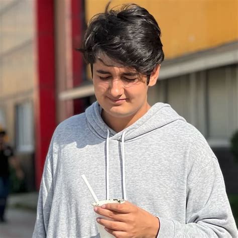 Gaurav Singh (@wtf_gaurav_) • Threads, Say more