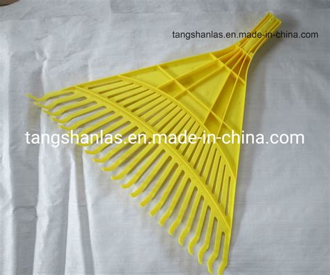 Plastic Rake Garden Rake Agricultural Rake Wth Handle Grass Rake