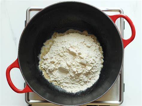 Gond Ke Laddu How To Make Gond Laddu Swasthi S Recipes Indiahealthyfood