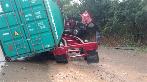 Horrible Accidente Deja Dos Personas Fallecidas Y Varias Heridas En La