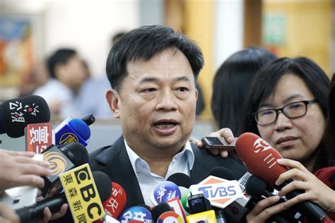 蔡陣營：手機及柯文哲納入民調 沒那麼可怕