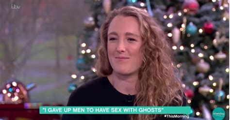 「20体の幽霊とセックスした」と語る女性。今の夢は、幽霊の子を宿すこと。 ハフポスト 特集