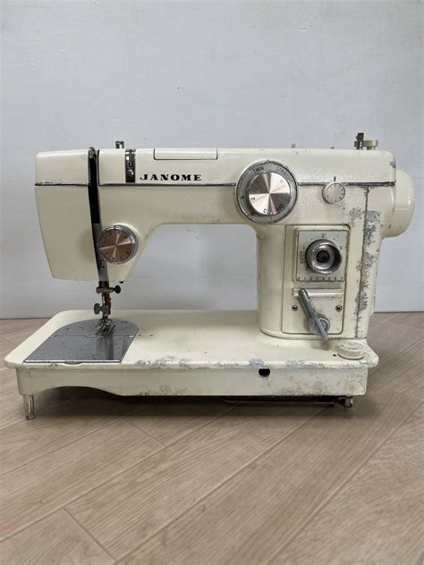 A1663 Janome ジャノメ 802 ミシン 本体のみ 裁縫 縫製 手工芸 ハンドクラフト 手芸 裁縫道具