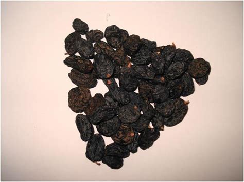 10 Amazing Black Raisins Benefits For Skin Hair And Health Raisins