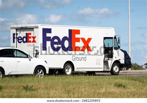 Fedex Symbol Photos Images And Pictures Shutterstock