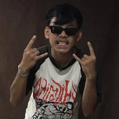 गंगन लिम्बू Gagan Limbuu • Threads Say More