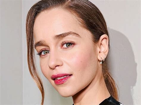 Emilia Clarke Eyes Emilia Clarkes New Comic Book Tv Show Sounds Much