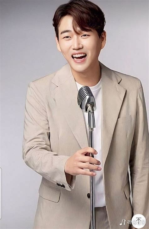 단독 황영웅 공식 팬카페 회원 4만 돌파 기념 친필 싸인 당첨자 발표