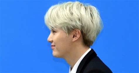 Ss포토 방탄소년단 슈가 달콤한 미소의 옆모습~