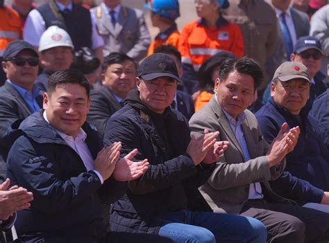 С Бямбацогт Шивээхүрэн Сэхэ боомтын төмөр зам ашиглалтад орсноор 3 5 дахин бага үнээр нүүрс