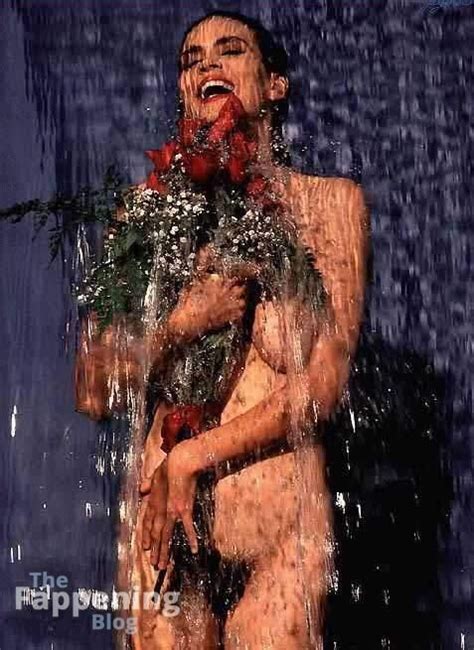 Elizabeth Ward Gracen Nude 21 Photos Thefappening