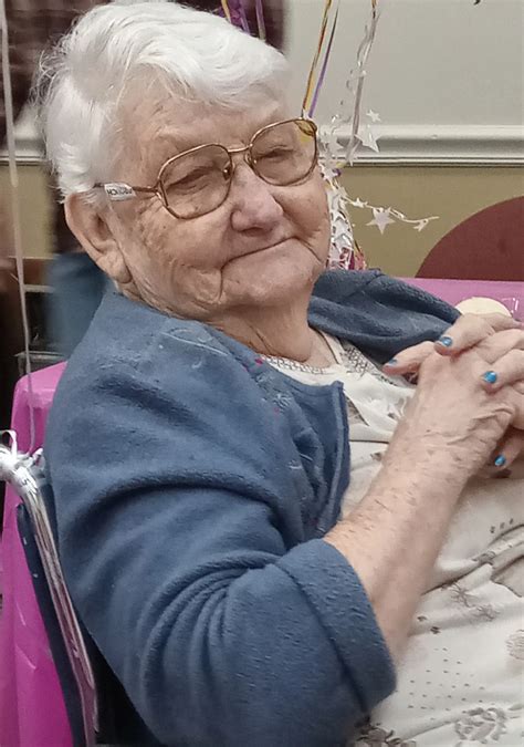 Carol Jean Crouch 90