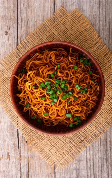 Schezwan Noodles Vegeggchicken Sree Amaravathi Restaurant