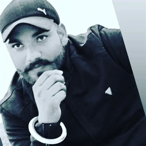️ਮੰਨੀ🦅 Manii 0111 • Threads Say More