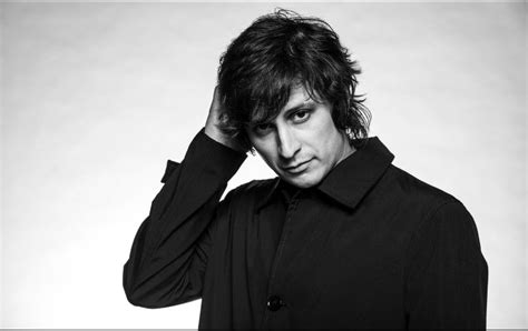 Siddhartha Siddhartha lanza su sexto álbum titulado 00 00 El