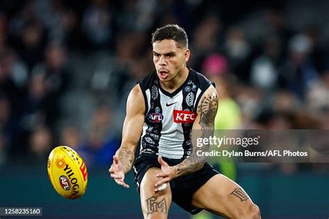 Bobby Hill Of The Magpies In Action During The 2023 Afl Round 11