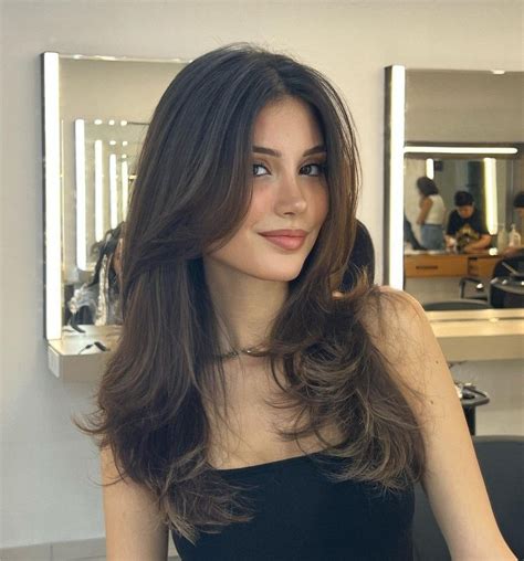 Pin By Diwa Swara On Medium Length Haircut Long Hair Styles Hair