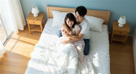 朝セックスの意外なメリット9選！一日が変わる最強の朝活を徹底解説 ！│【増大サプリ大学】チンコを大きくする究極メソッド