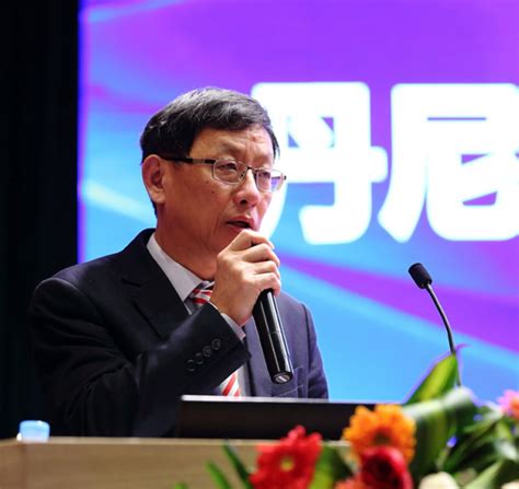 丹尼斯王尚卿简介 王尚卿简介 大山谷图库