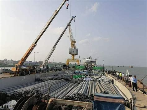 လျှပ်စစ်ဓာတ်အားလိုင်းတာဝါတိုင်များ စစ်တွေဆိပ်ကမ်းသို့ရောက်ရှိ Popular