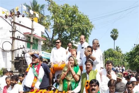 मोकामा विधानसभा उपचुनाव महागठबंधन से अनंत सिंह की पत्नी नीलम देवी ने
