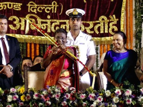 President Droupadi Murmu Attends Dussehra Celebrations