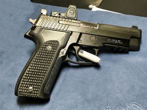 Loving The Rmr On P226 Sig Talk