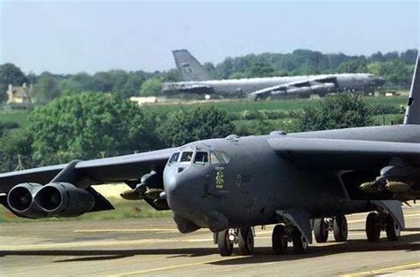 美國兩架b52飛抵沖繩東部海域 或為試探中國雷達反應 每日頭條