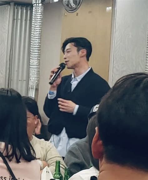 디디 On Twitter 마이크 들었어 🥹