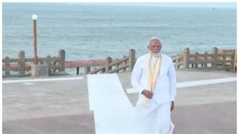 Pm Modi Arrives At Vivekananda Rock Memorial For His 45 Hour Long