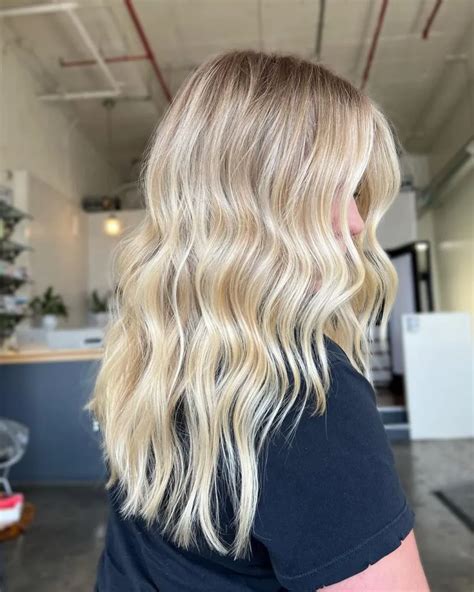 60 Stylish Blonde Balayage Ideas
