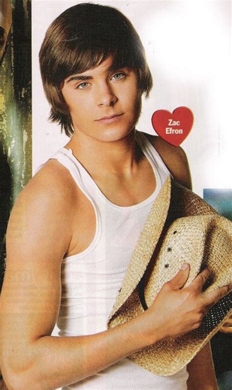 Pin On Zac Efron Zac Efron Cute Celebrity Guys Zac Efron High School