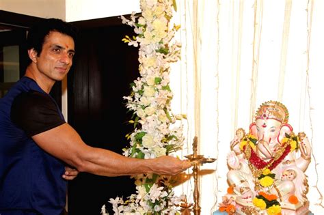 Sonu Sood Celebrates Ganesh Chaturthi