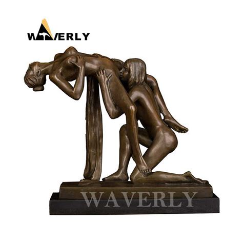 Custom Metal Art Life Size Sexy Women Statues